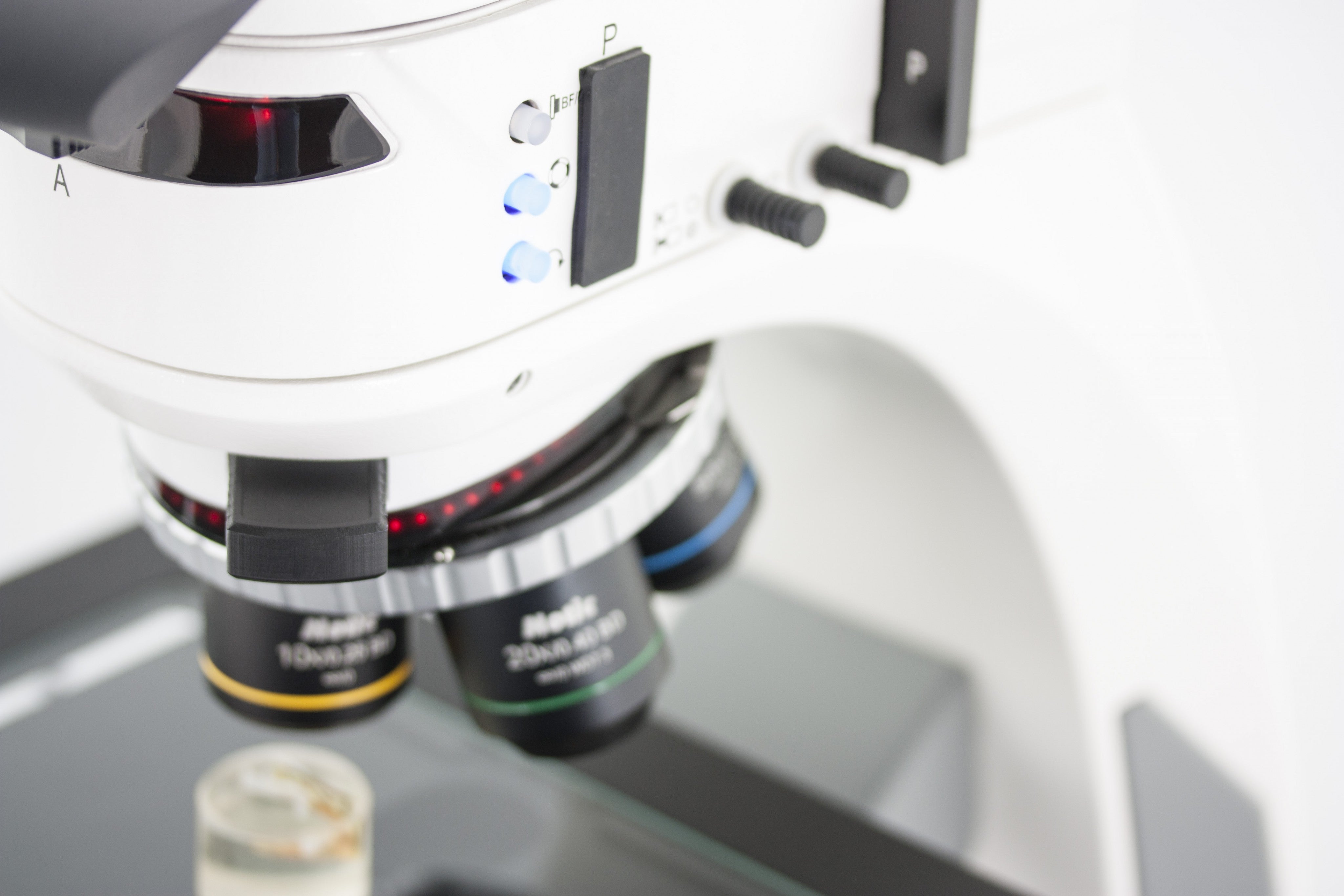 Motic Panthera TEC Metallurgical Brightfield / Darkfield Microscope ...