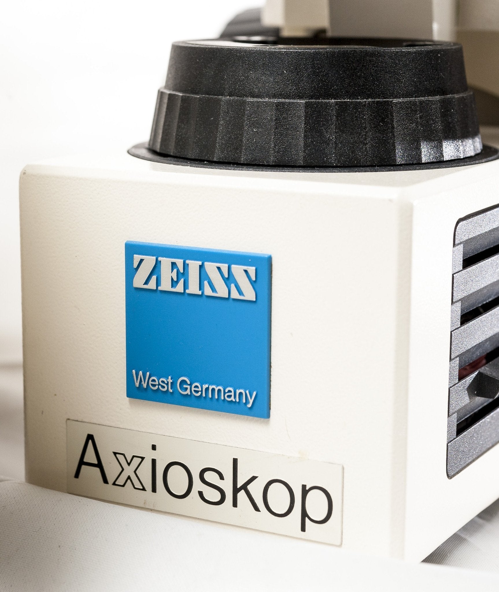 Zeiss Axioskop Fluorescence Phase Contrast Microscope – Microscope Central